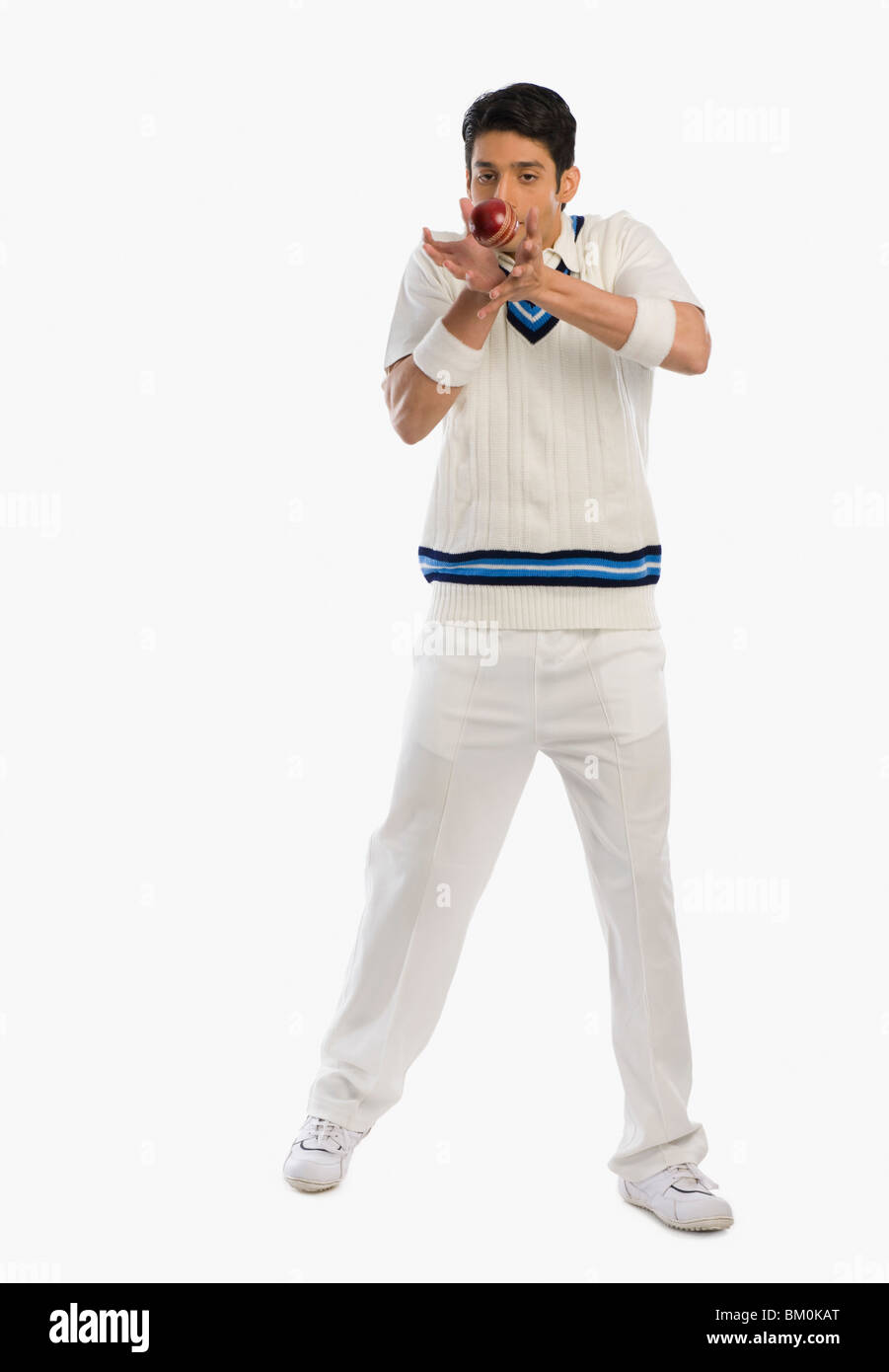 Cricket player full uniform hi-res stock photography and images - Alamy