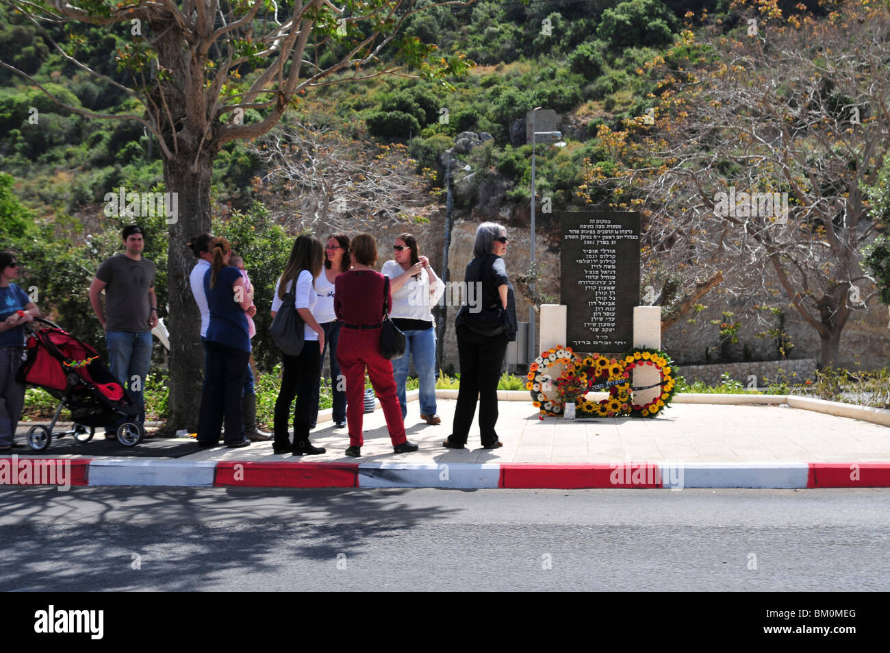 Civilian victims hi-res stock photography and images - Alamy