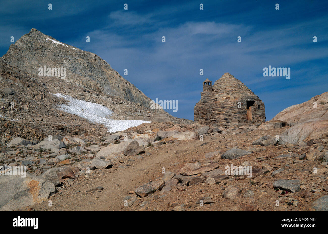 Hut on a mountain, Muir Hut, Kings Canyon National Park, California ...