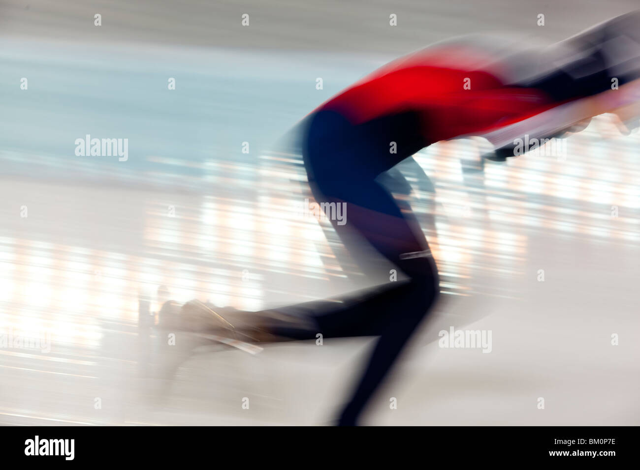 Female speed skating in action Stock Photo - Alamy