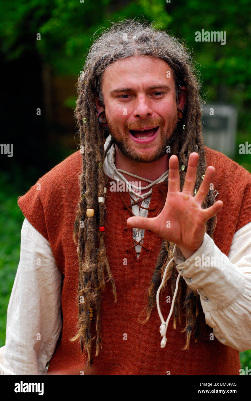 Storytelling storyteller hi-res stock photography and images - Alamy