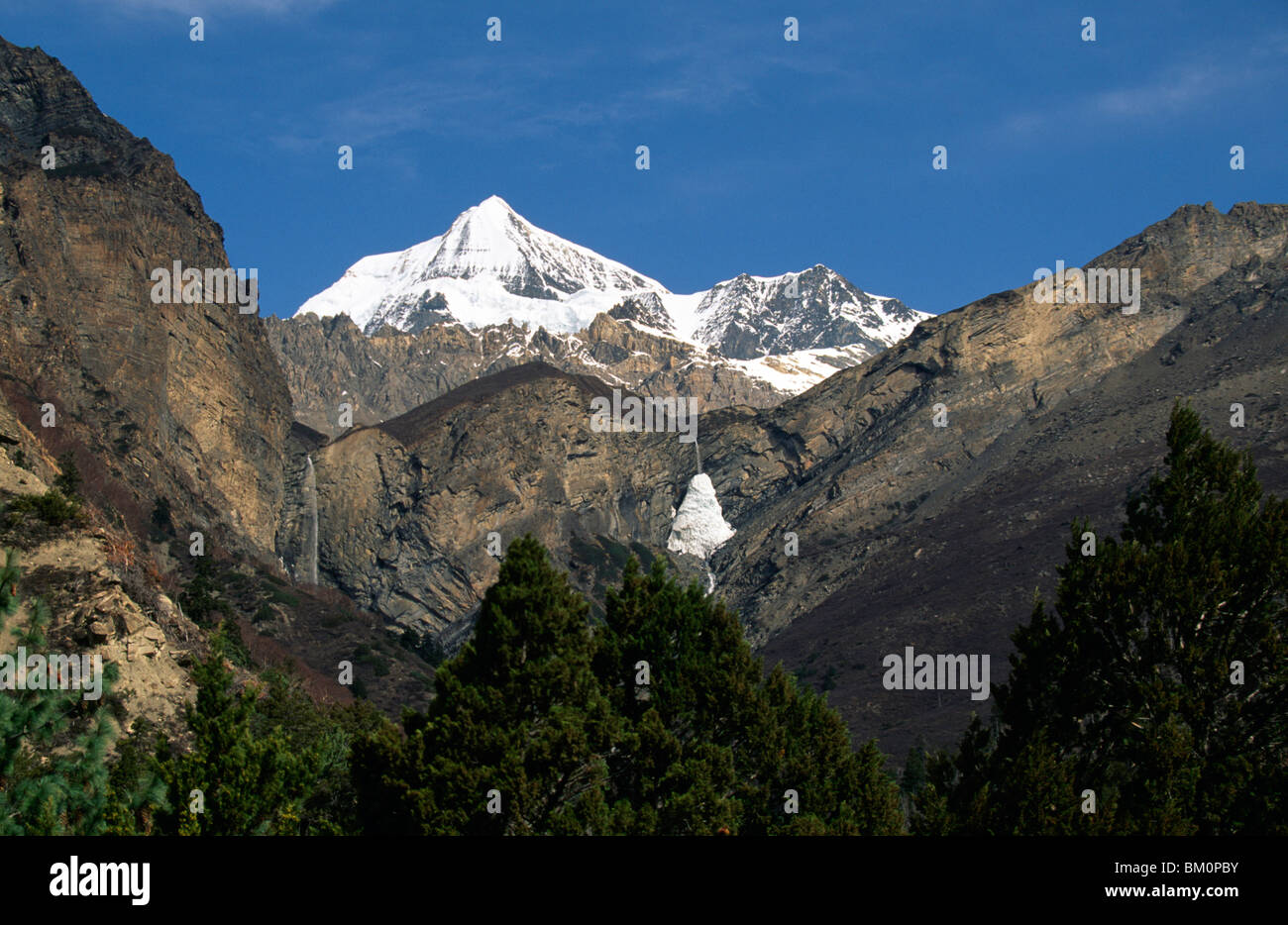 Mountain range, Chulu East, Nepal Stock Photo - Alamy