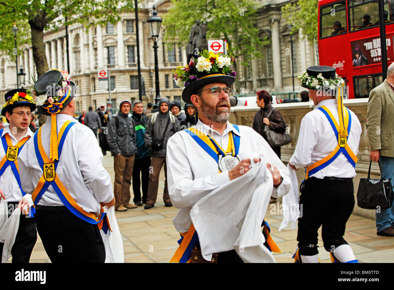 English traditional dance hi-res stock photography and images - Alamy