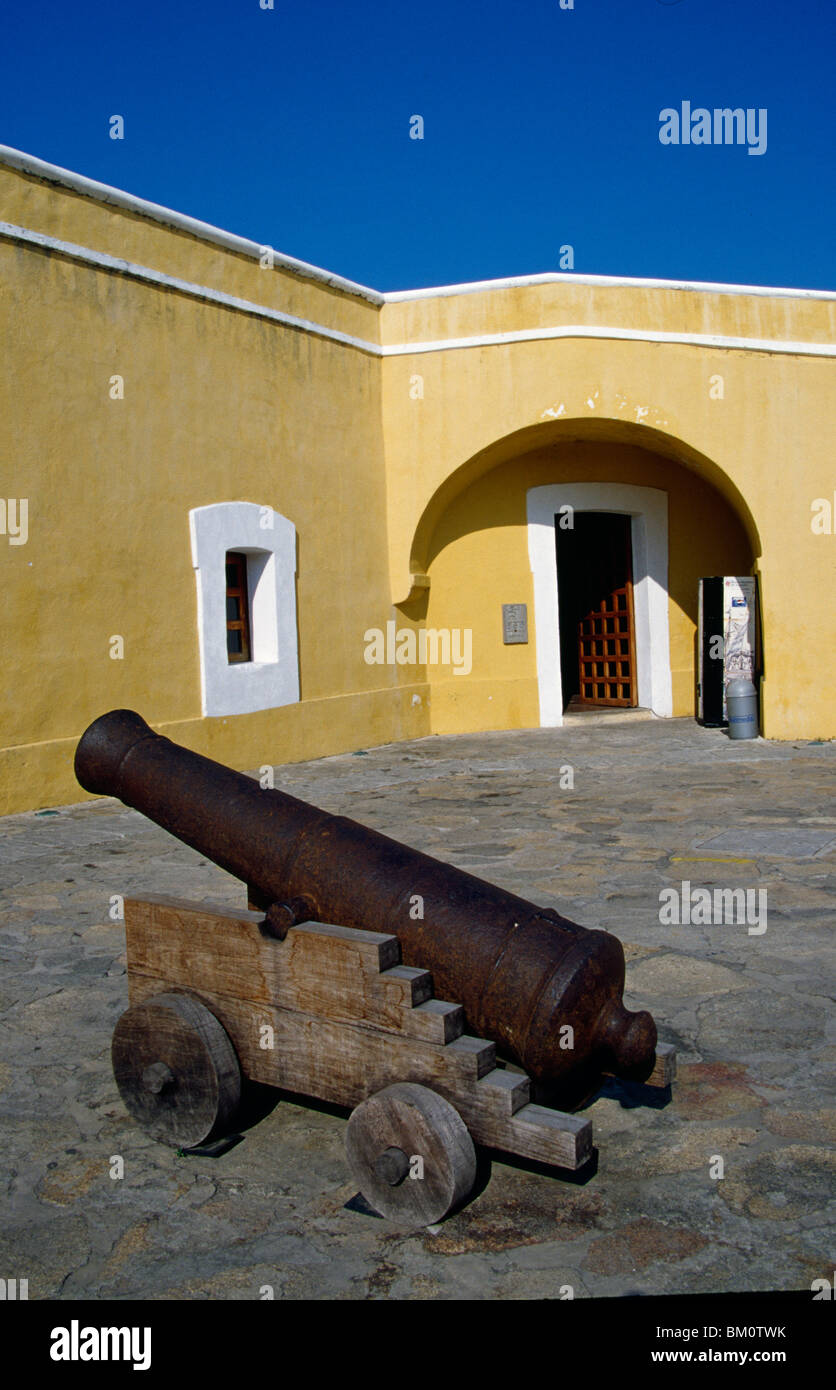 Spanish fort in acapulco hi-res stock photography and images - Alamy