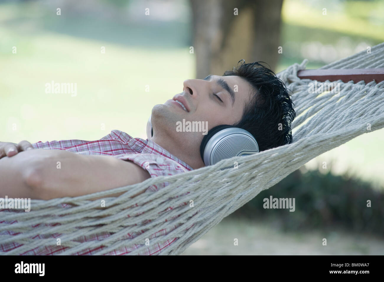 Black man hammock hi-res stock photography and images - Alamy