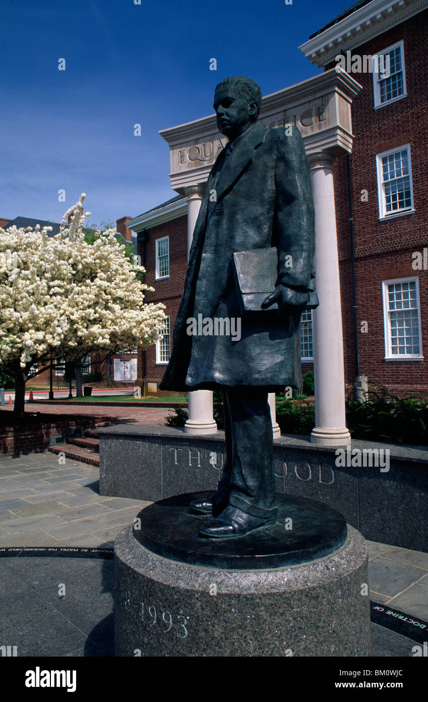 Statue in front of a building, Thurgood Marshall Memorial Statue ...