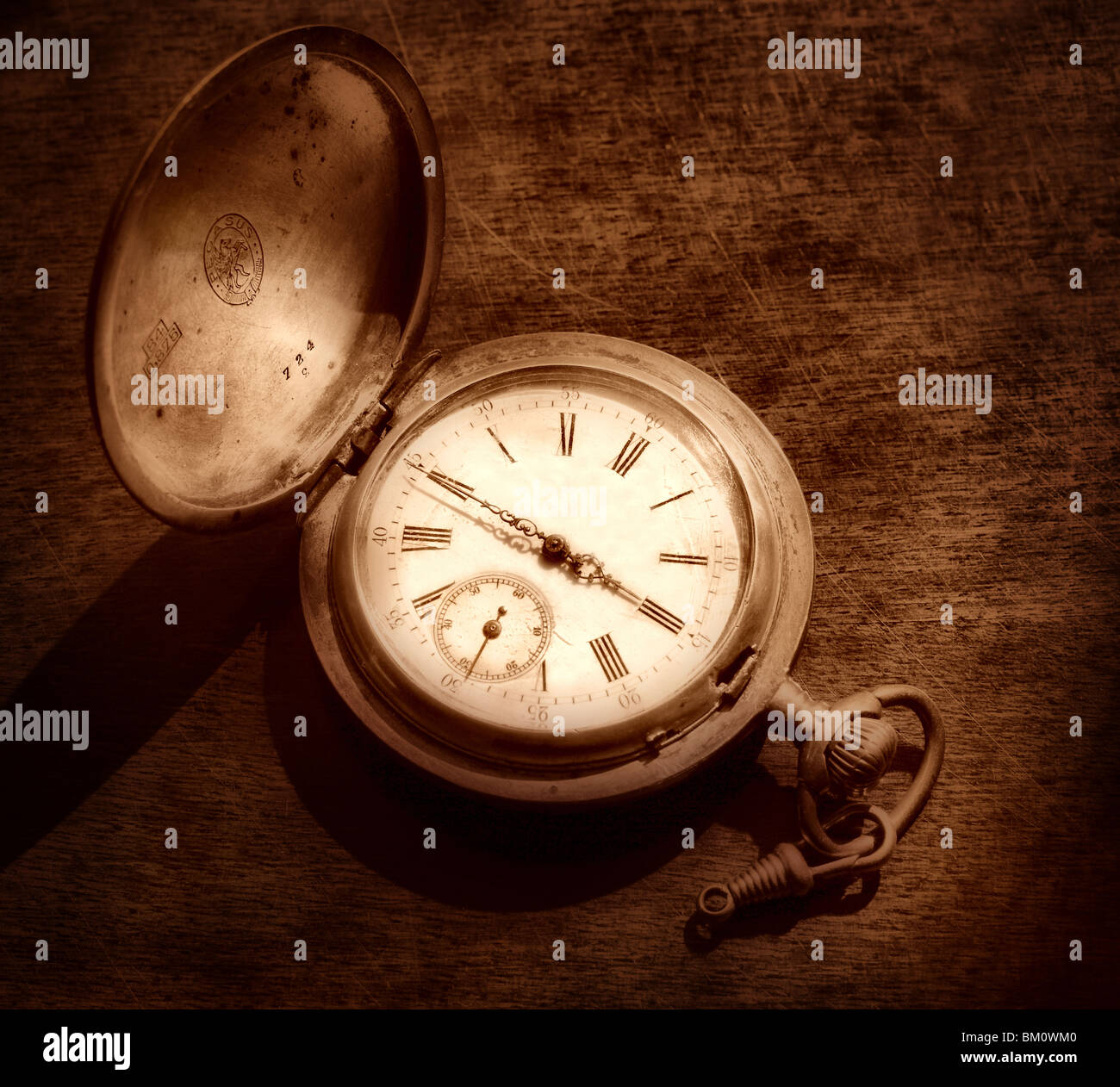 Pocket watch hi-res stock photography and images - Alamy