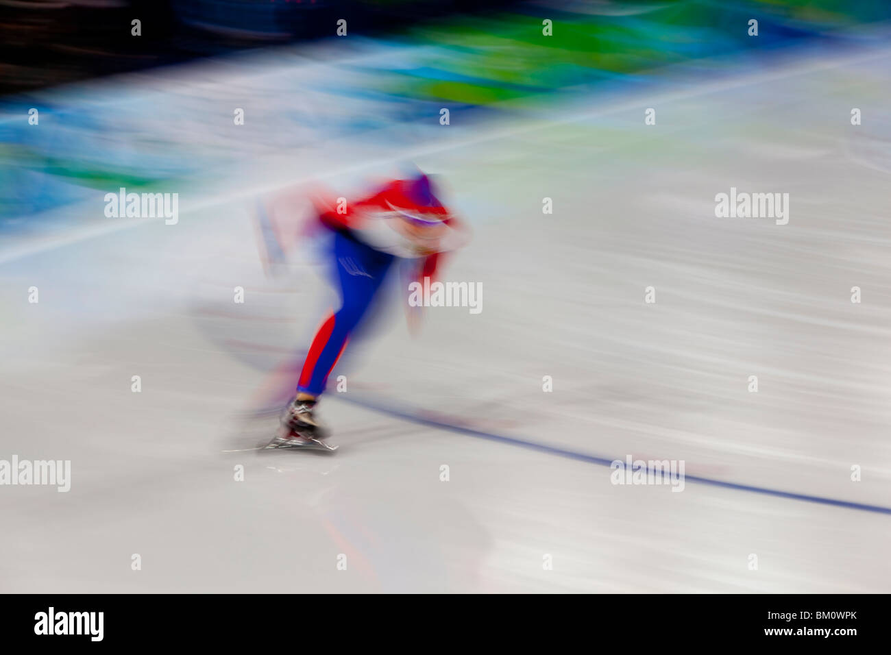 Female speed skating in action Stock Photo - Alamy