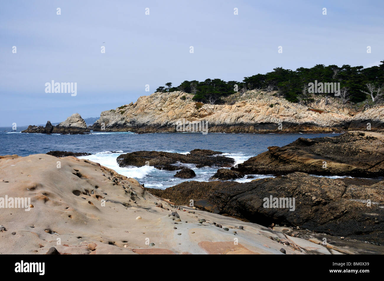 Rocky shore coast hi-res stock photography and images - Alamy