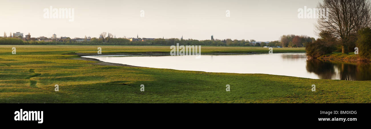 Dawn along Port Meadow on the River Thames, Oxford, Uk Stock Photo - Alamy