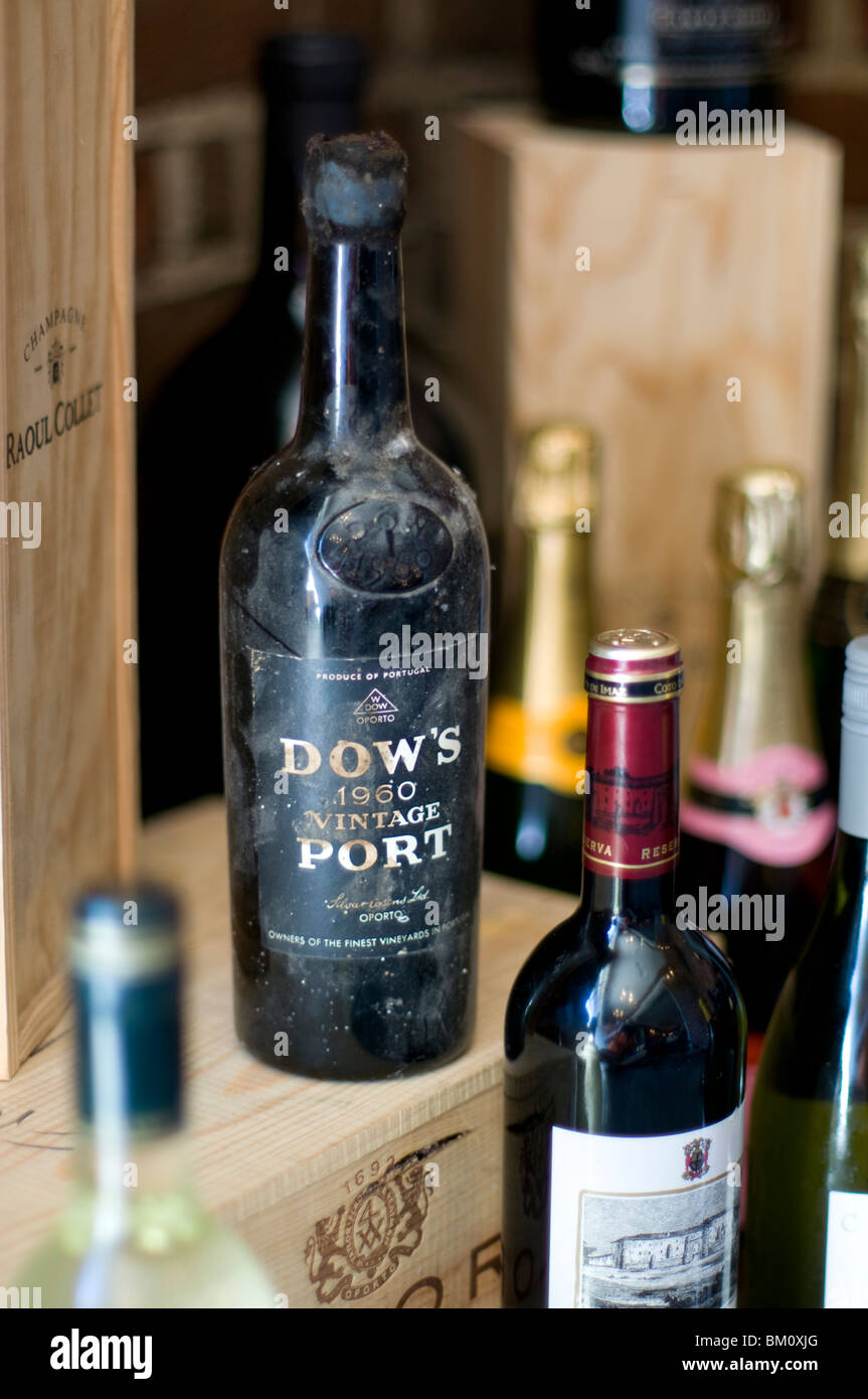 Vintage port wine bottle hi-res stock photography and images - Alamy