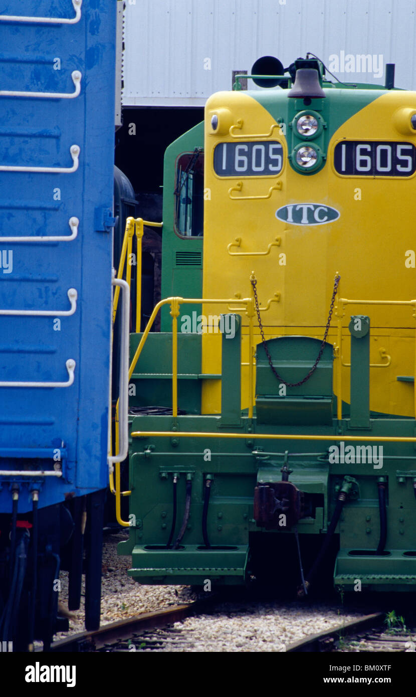 Old gp7 locomotive hi-res stock photography and images - Alamy