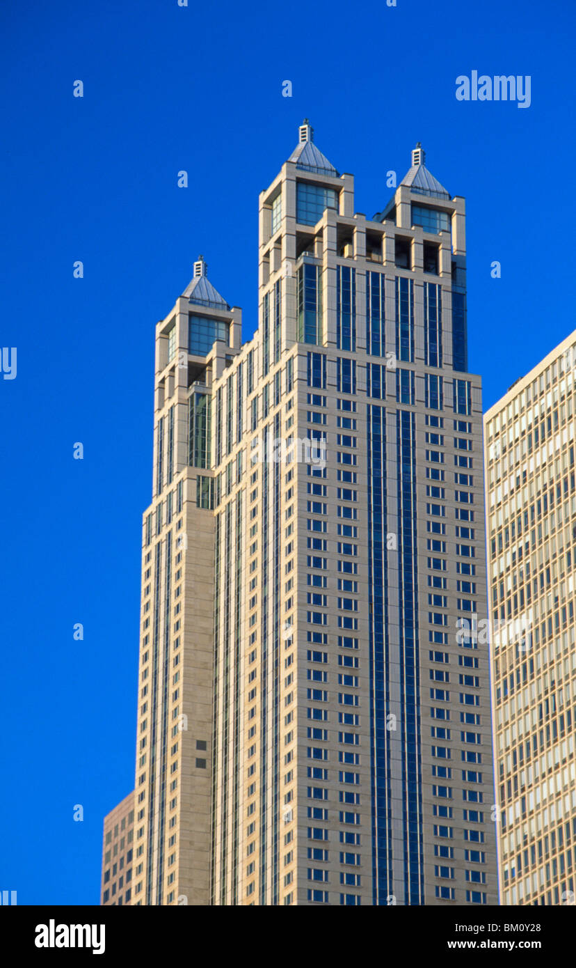 Michigan avenue in downtown chicago hi-res stock photography and images ...