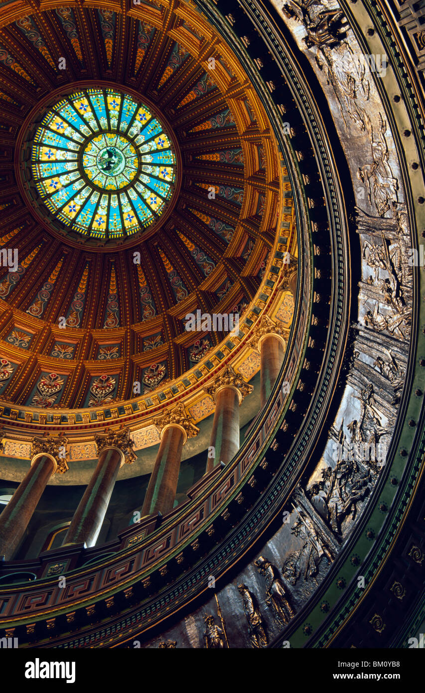 Architectural details of a government building, Illinois State Capitol ...