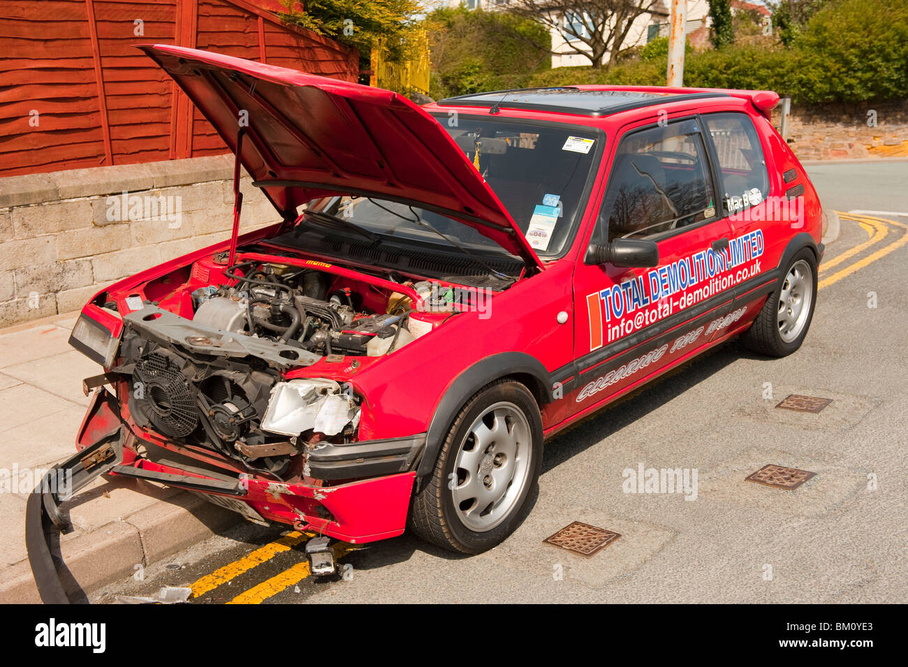 Total Demolition car crushed in crash Stock Photo - Alamy
