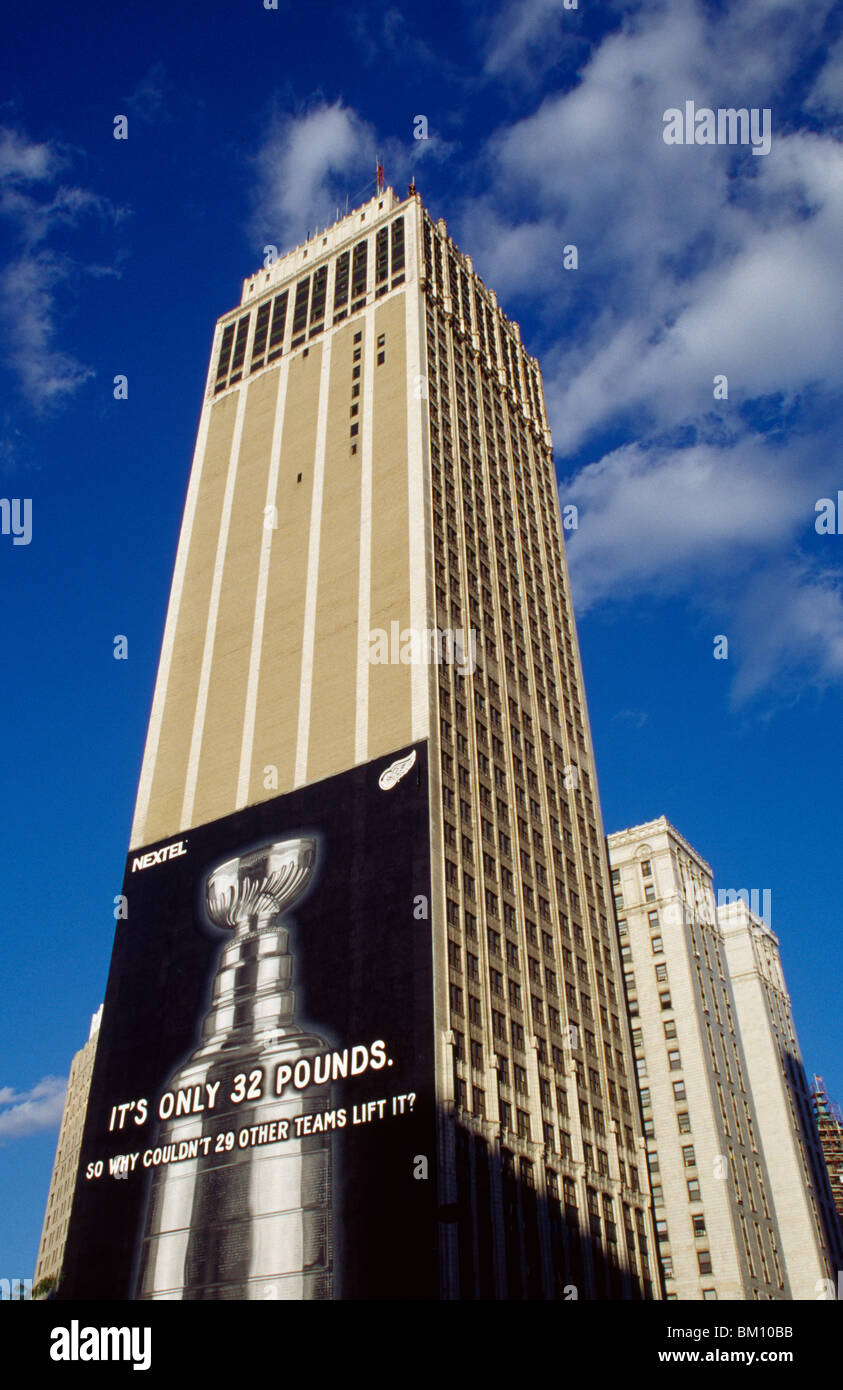 Low angle view of a building, Cadillac Place, Detroit, Michigan, USA ...