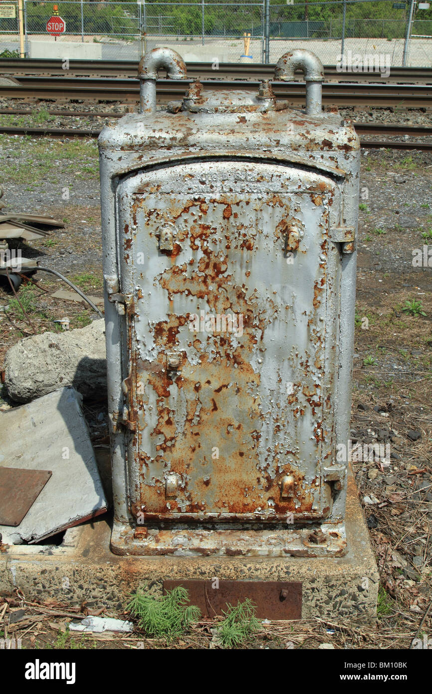 Railroad signal relay box Stock Photo - Alamy Railroad signal relay box Stock Photo - Alamy