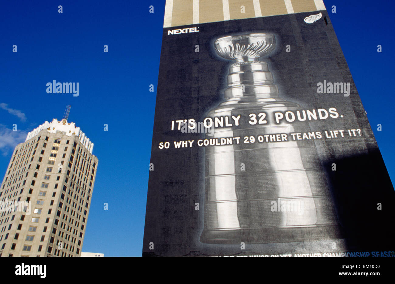 Cadillac place detroit hi-res stock photography and images - Alamy