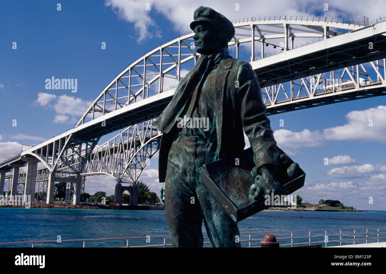 Thomas Alva Edison's statue in front of a bridge, Blue Water Bridge, St ...