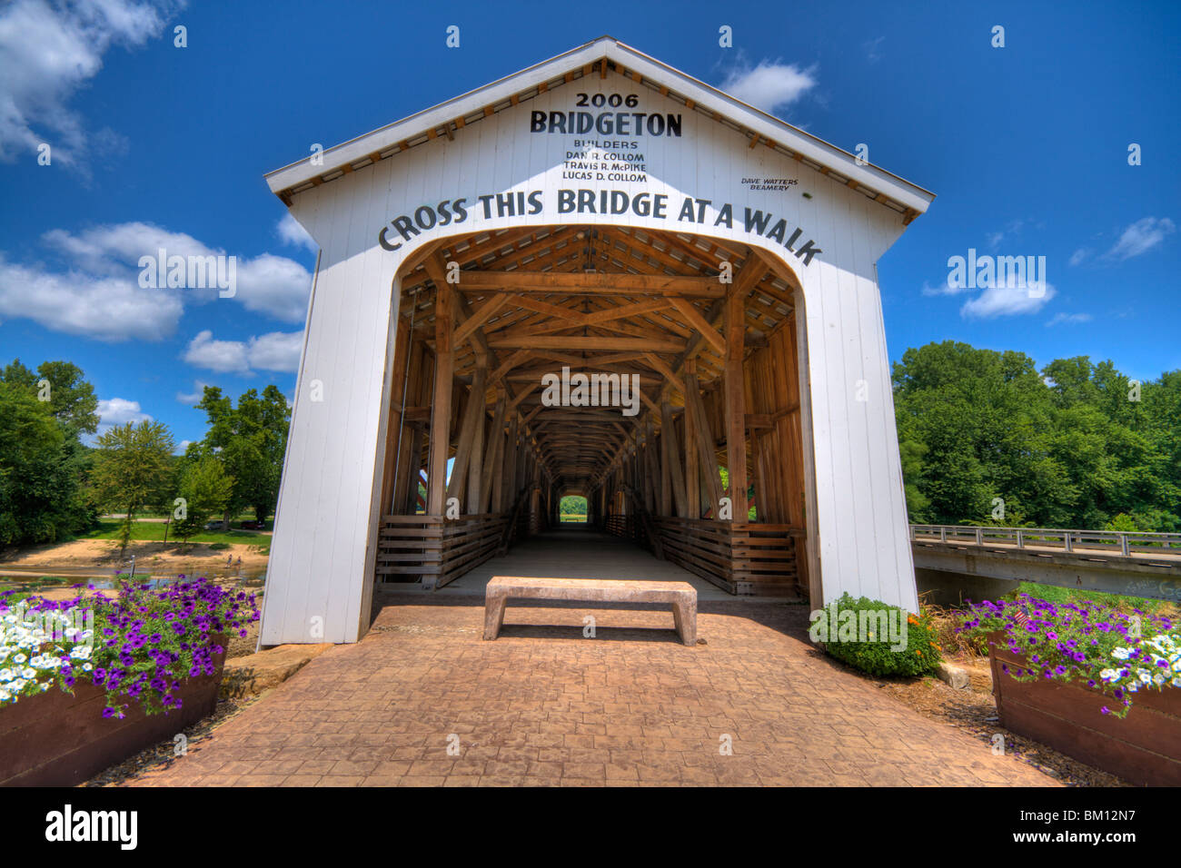 Covered pedestrian bridge hi-res stock photography and images - Alamy
