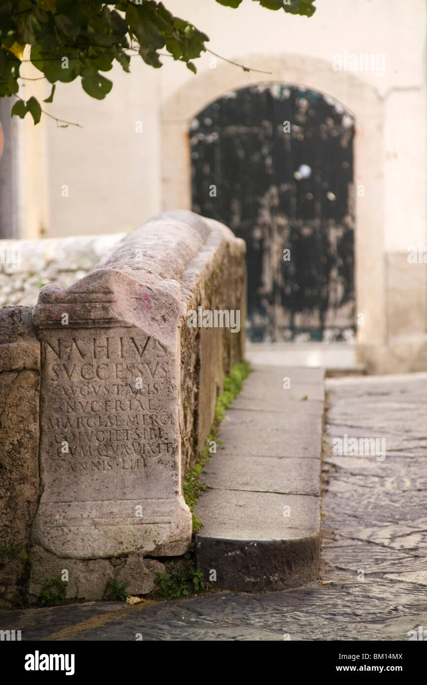 Roman stele hi-res stock photography and images - Alamy