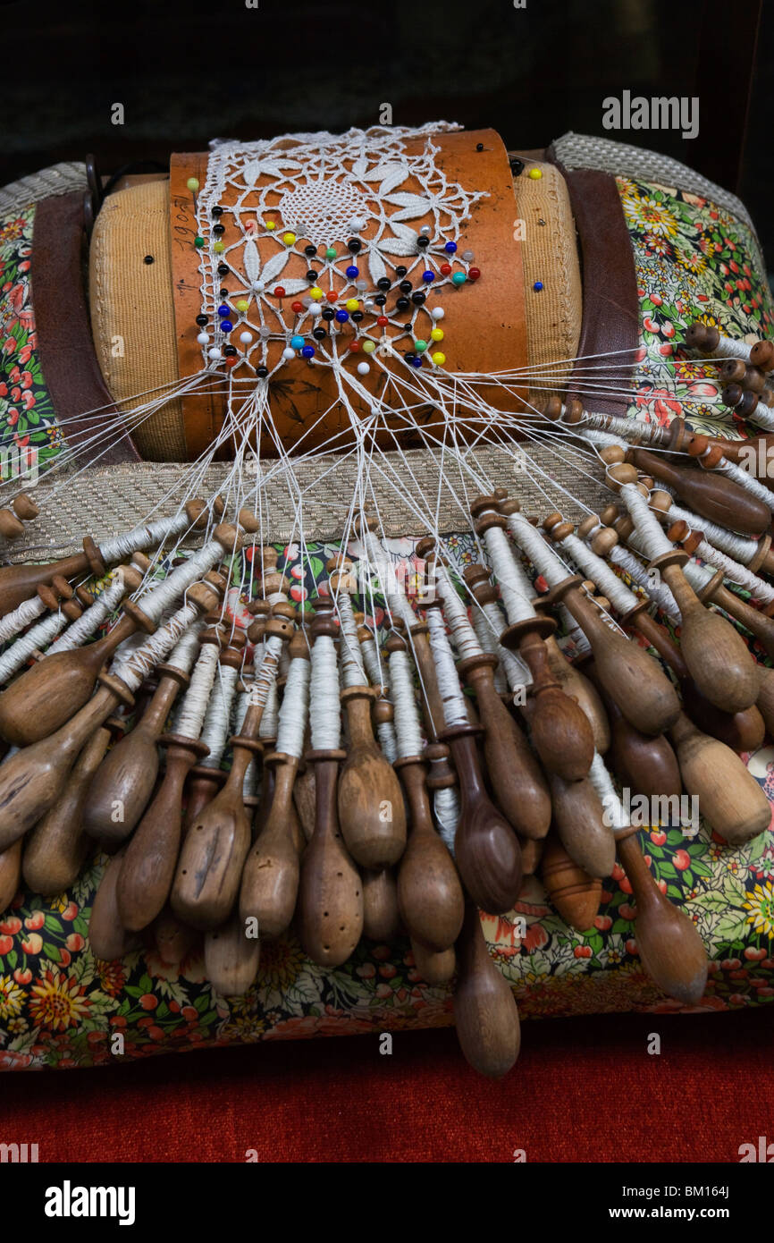 French craft tradition hi-res stock photography and images - Alamy
