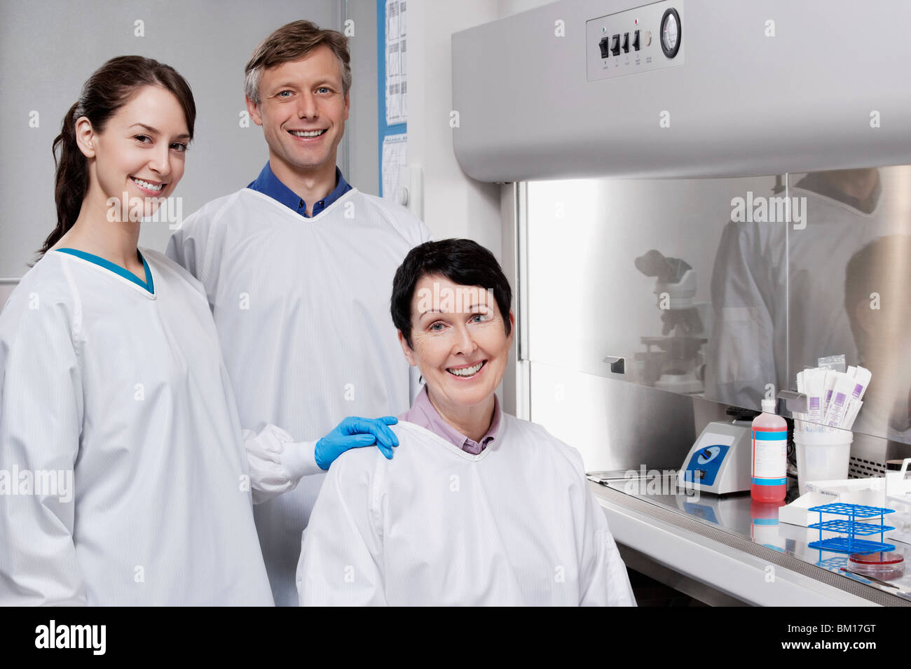 The doctors laboratory hi-res stock photography and images - Alamy