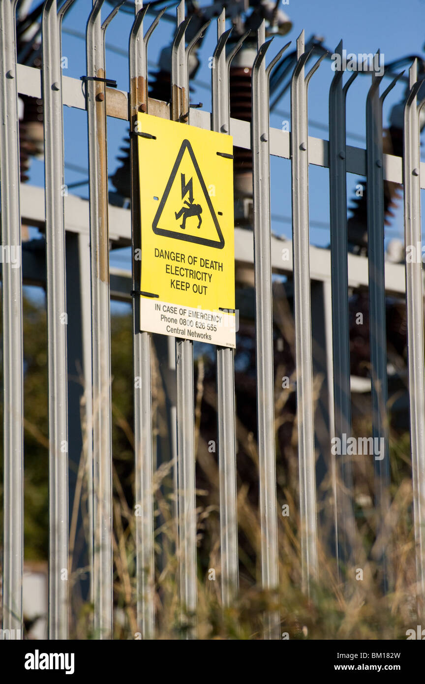 Electricity substation warning sign hi-res stock photography and images ...