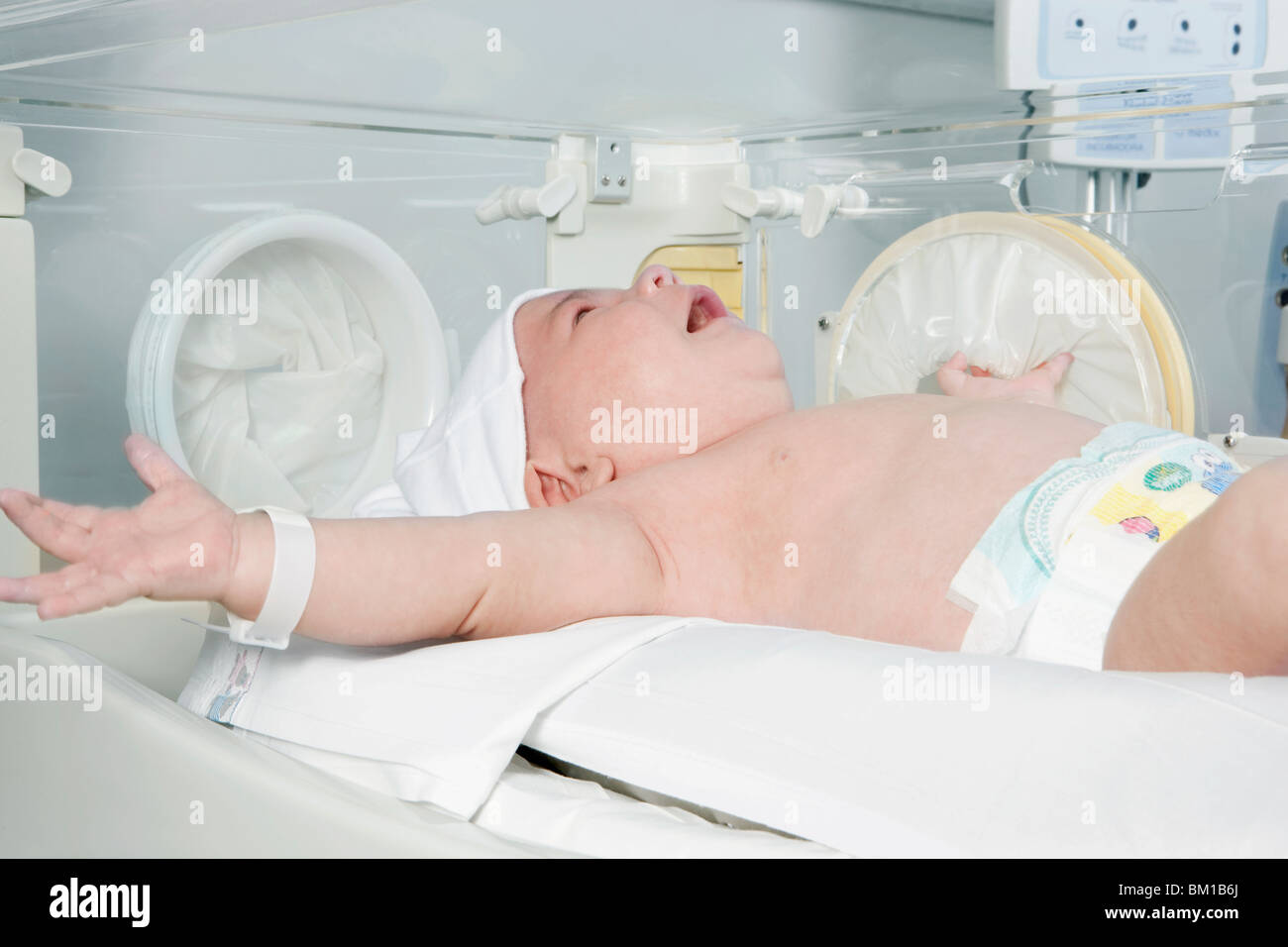 Newborn baby boy hospital nursery hi-res stock photography and images ...