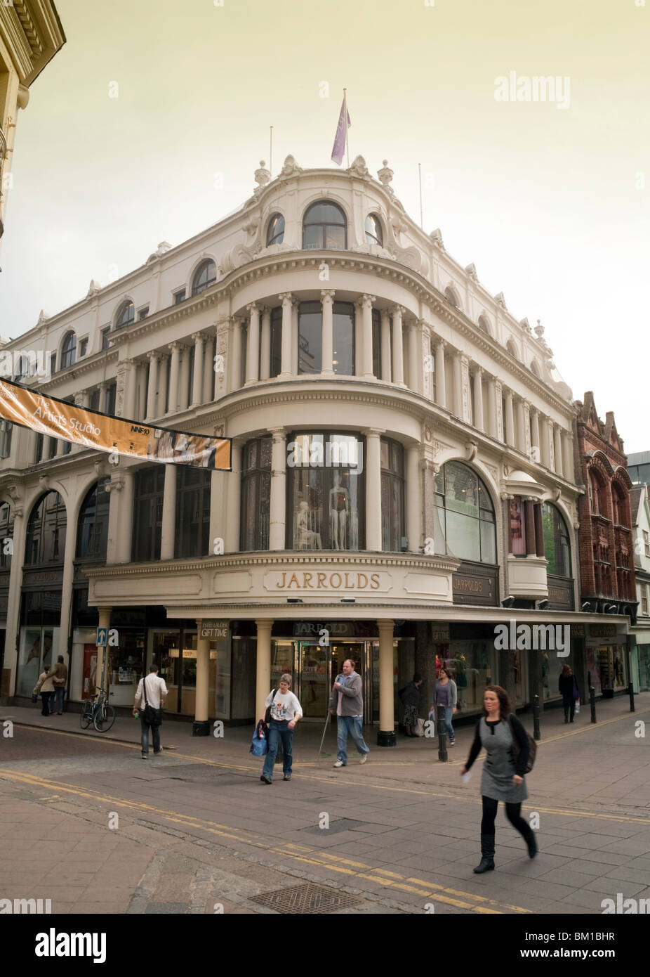 Norwich city shop hi-res stock photography and images - Alamy