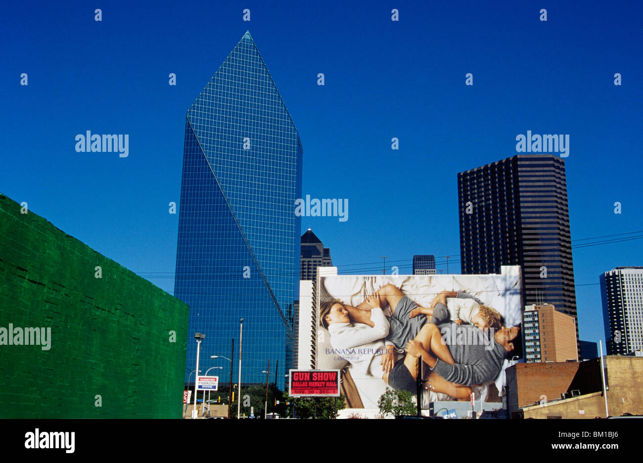 Billboard with skyscrapers in a city, Fountain Place Tower, Dallas ...