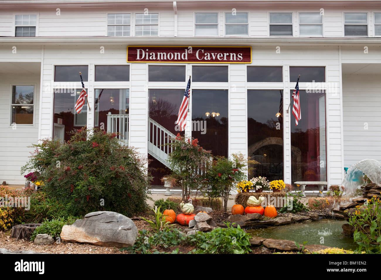 Mammoth caves Diamond caverns Kentucky USA. Exterior Stock Photo - Alamy