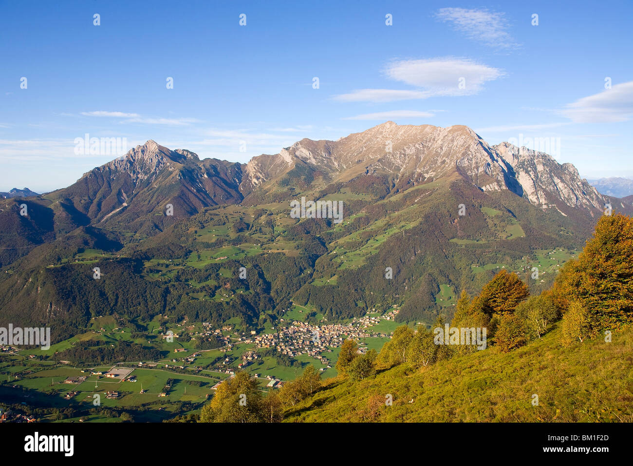 Grigna meridionale and Grigna settentrionale, Valsassina, Lombardy ...