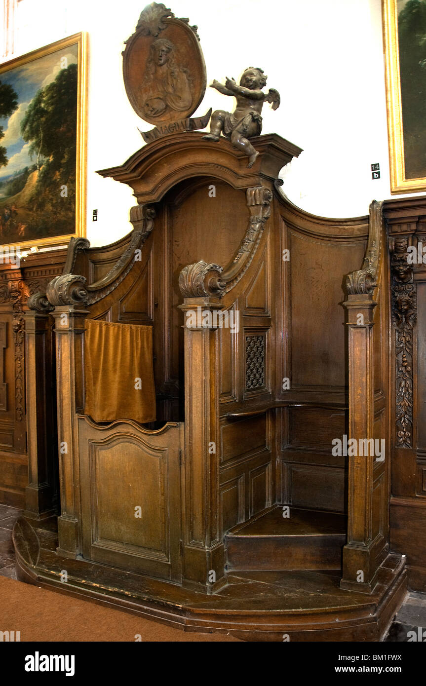 Confessional box hi-res stock photography and images - Alamy