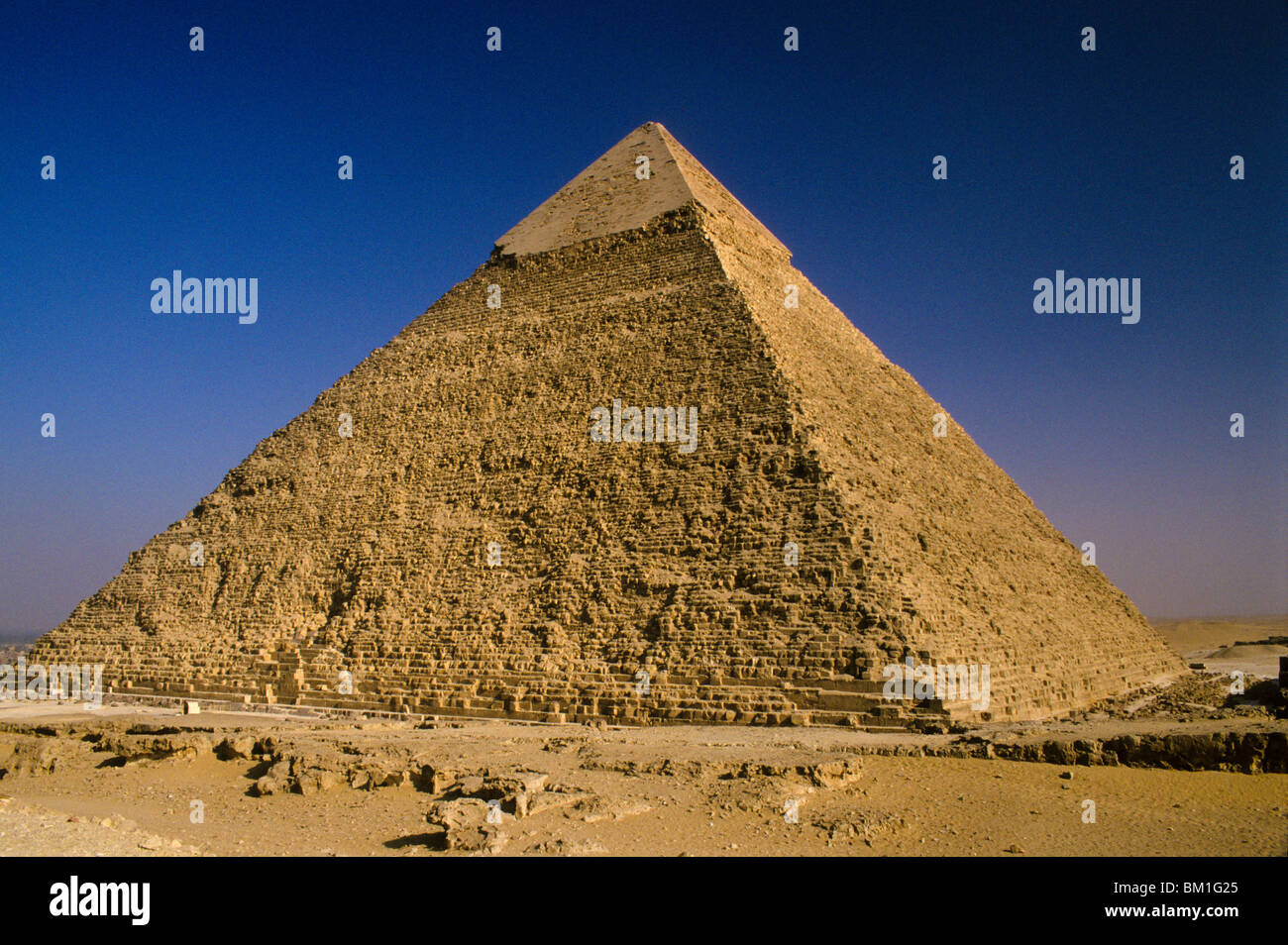 Pyramid of Chefren, Giza, UNESCO World Heritage Site, Cairo, Egypt ...