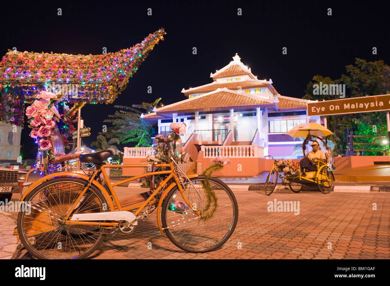 Rickshaw malaysia hi-res stock photography and images - Alamy