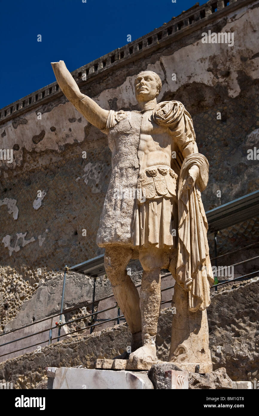 Statue, Herculaneum Roman town destroyed by a volcanic eruption, UNESCO ...