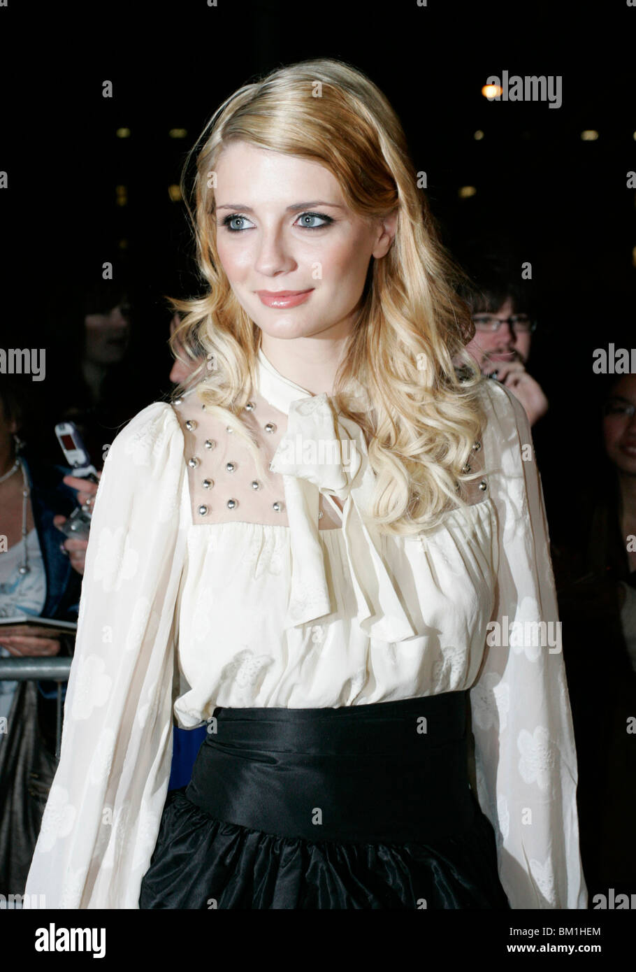 Mischa Barton wearing a dress by Una Rodden on the red carpet at the ...