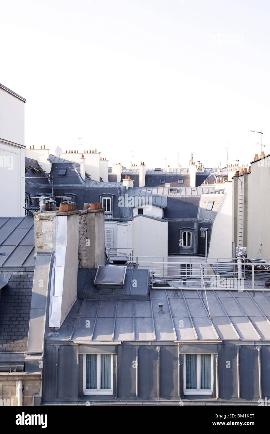 Paris roof tops hi-res stock photography and images - Alamy