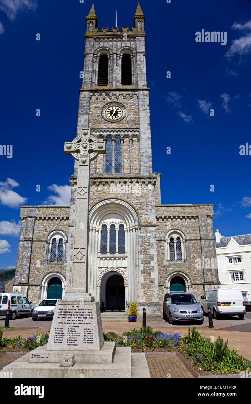 St Pauls' Church and war memorial, Honiton, Devon Stock Photo - Alamy