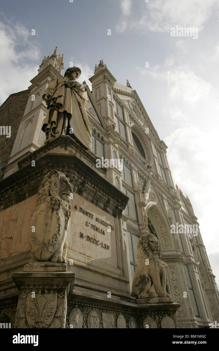 Dante and the facade of Santa Croce church, Florence, Tuscany, Italy ...