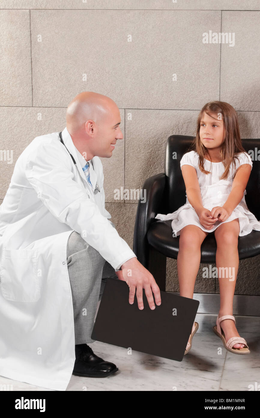 Doctor waiting room hi-res stock photography and images - Alamy