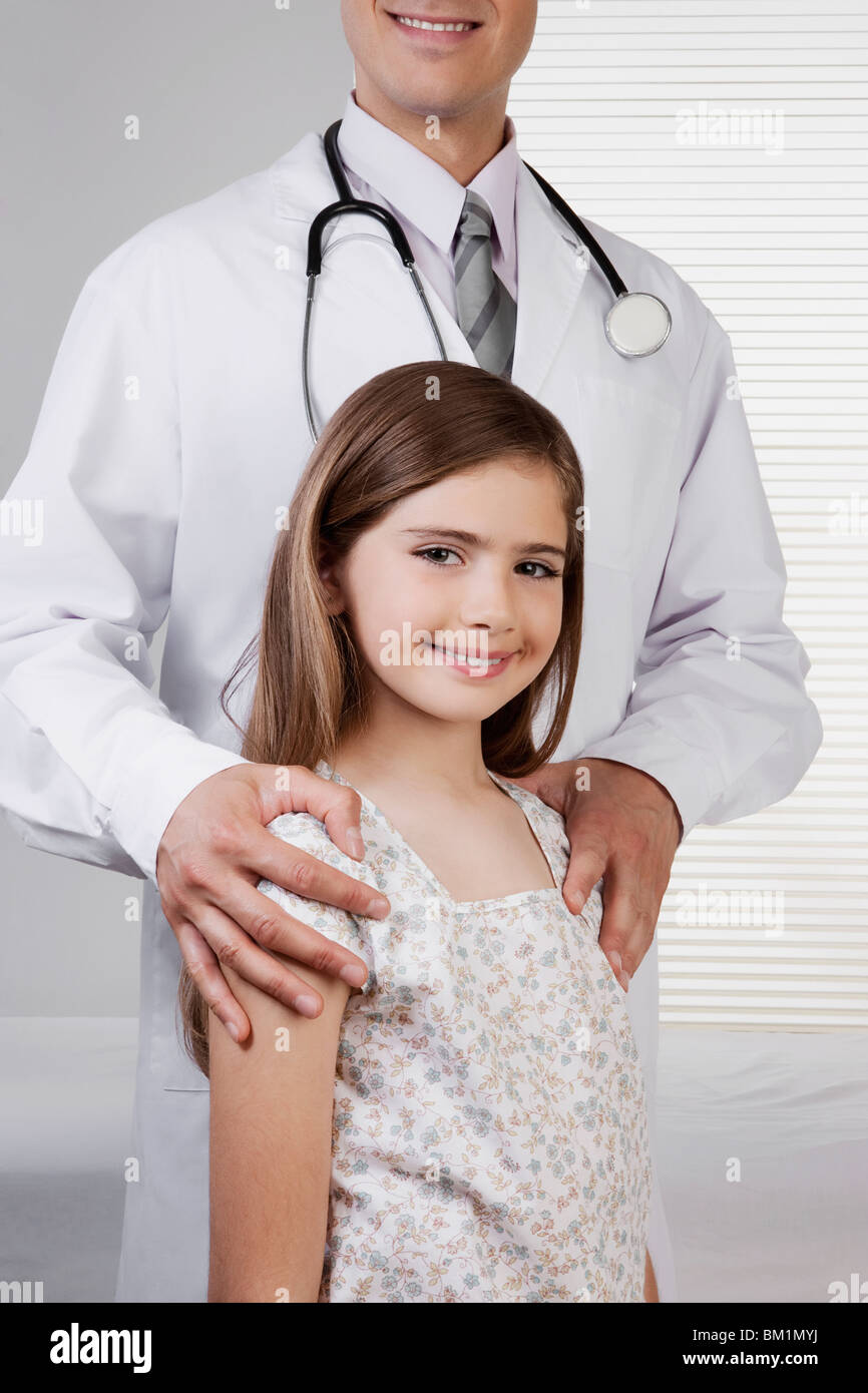 Tween doctor hi-res stock photography and images - Alamy