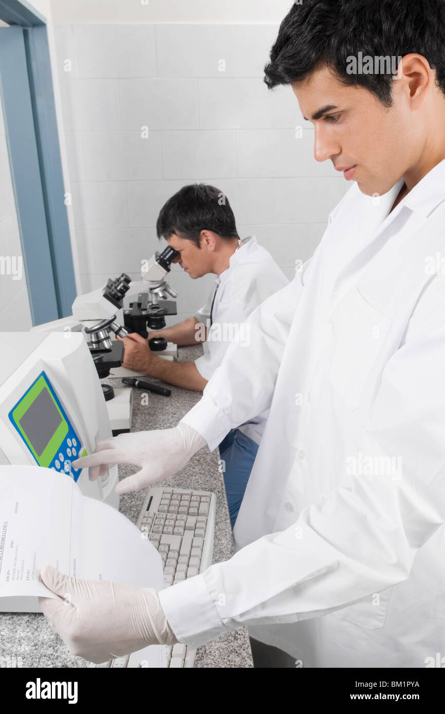 Computer keyboard microscope in laboratory hi-res stock photography and ...