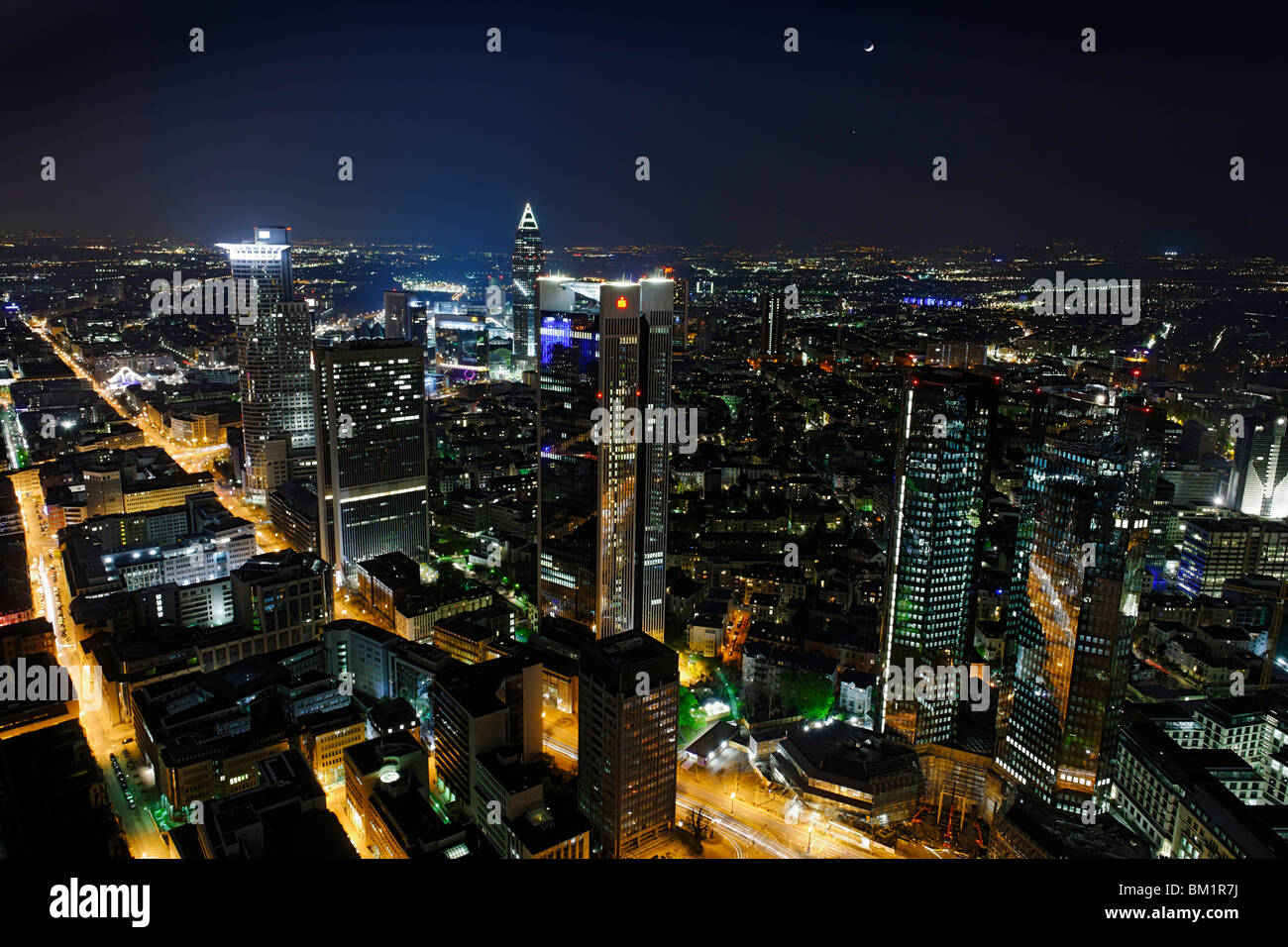 Cityscape night shots hi-res stock photography and images - Alamy