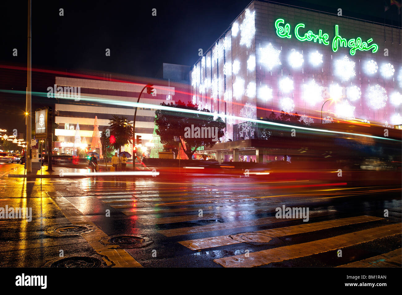 El Corte Ingles department store, Luis de Morales street, Seville ...