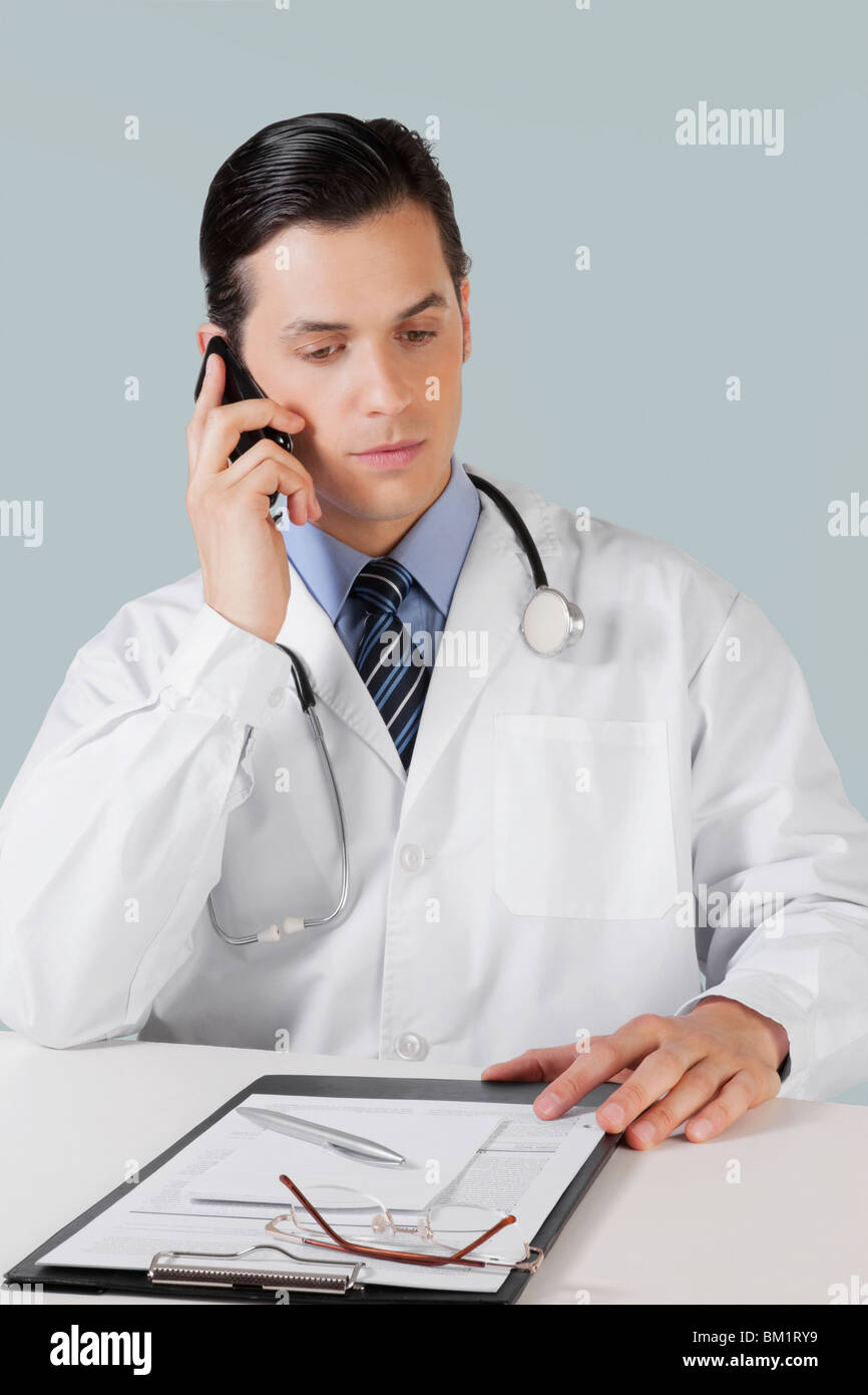 Phone doctor hi-res stock photography and images - Alamy