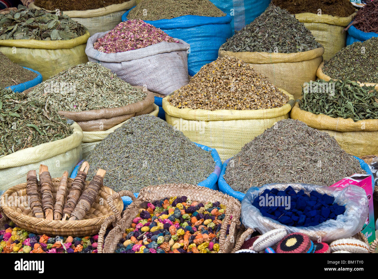 Morocco marrakech souk sale bags hi-res stock photography and images ...