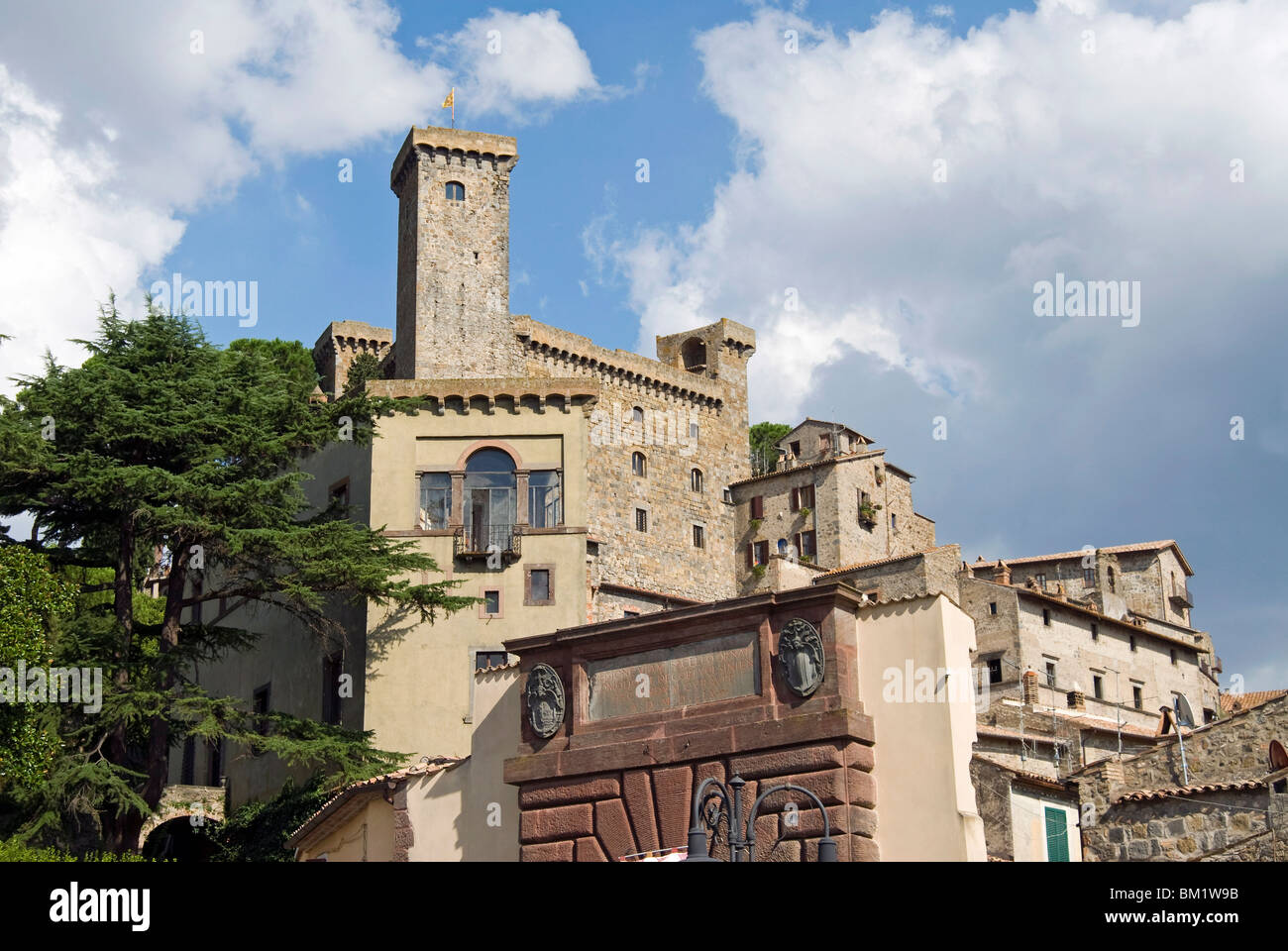 Bolsena castle hi-res stock photography and images - Alamy