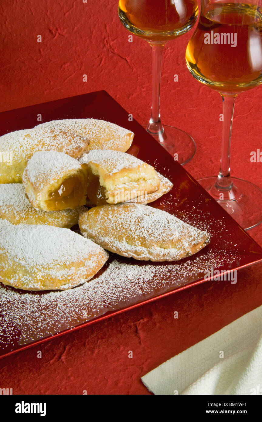 Panzerotti alla marmellata (jam panzerotti), Italian Carnival cakes ...